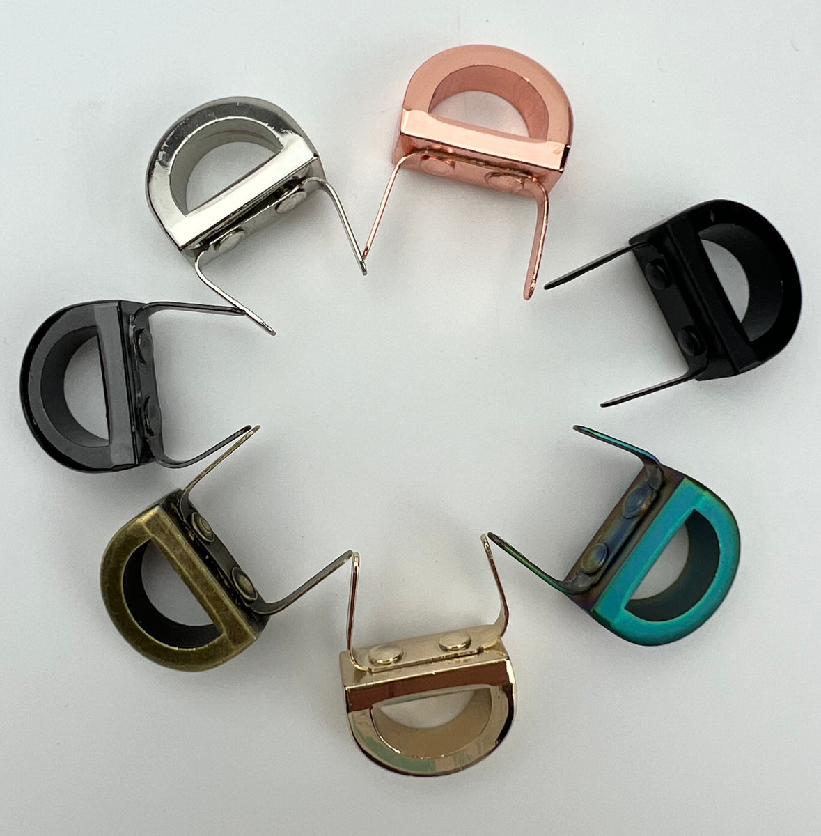 Small D-shape Prong Side Strap Connectors – Siah Swag Bags